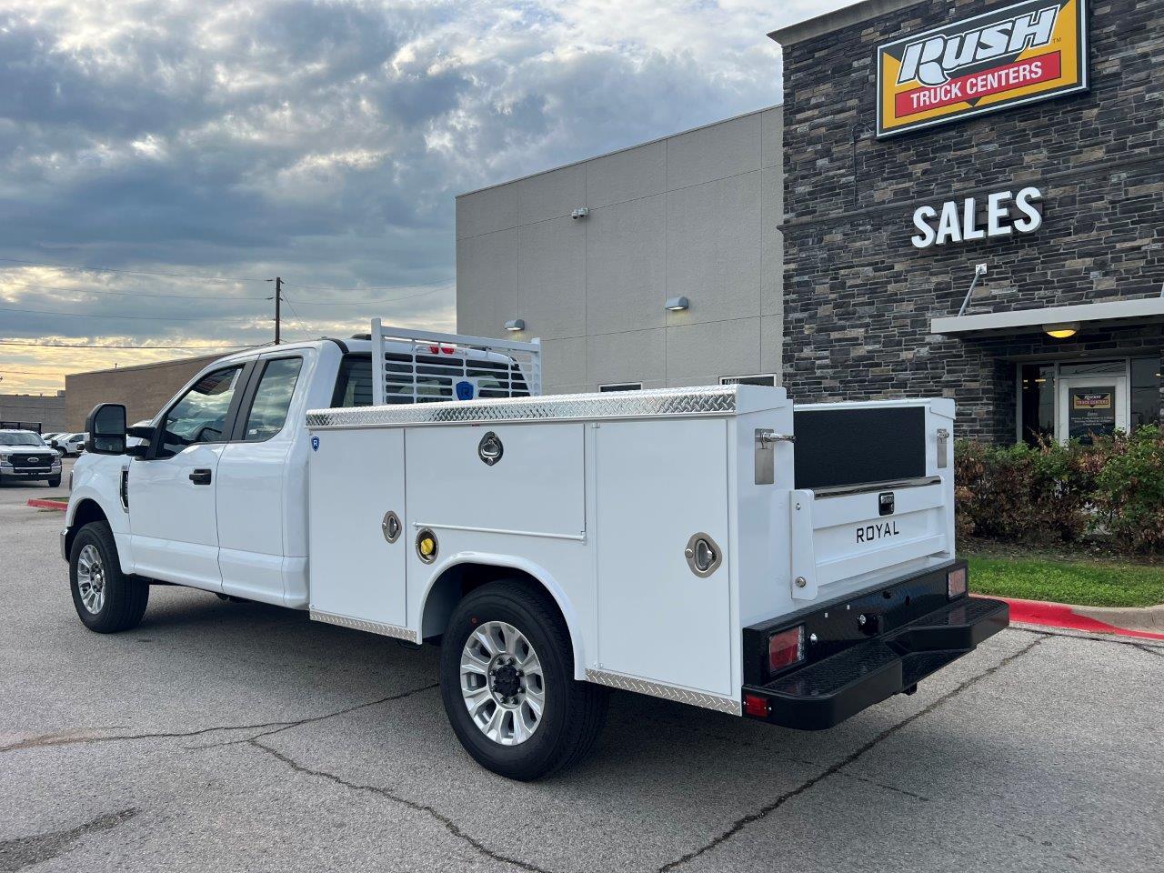 New Work Trucks and Vans for Sale in Dallas, TX | Rush Truck Center ...